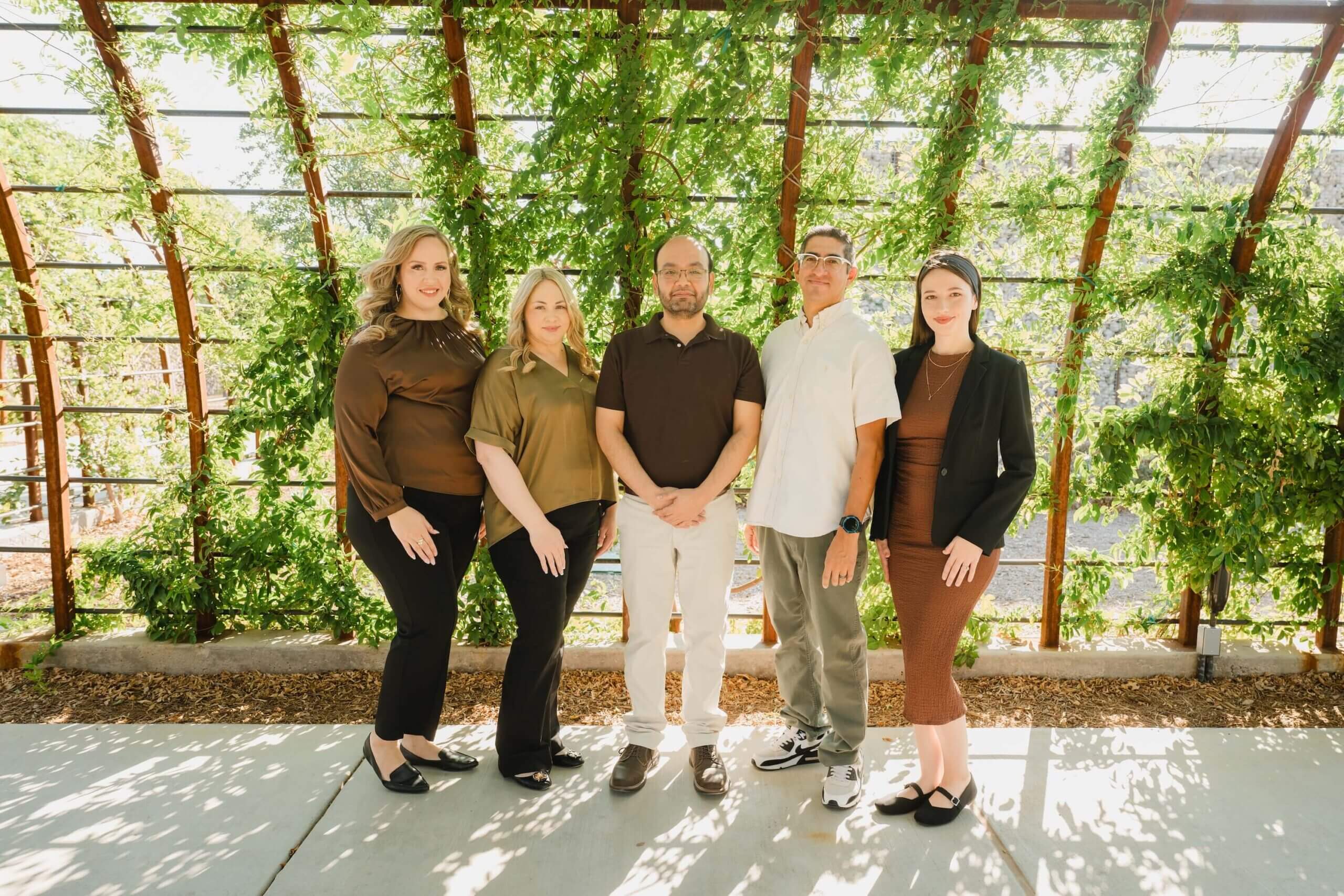 About Us | Lonestar Abstract